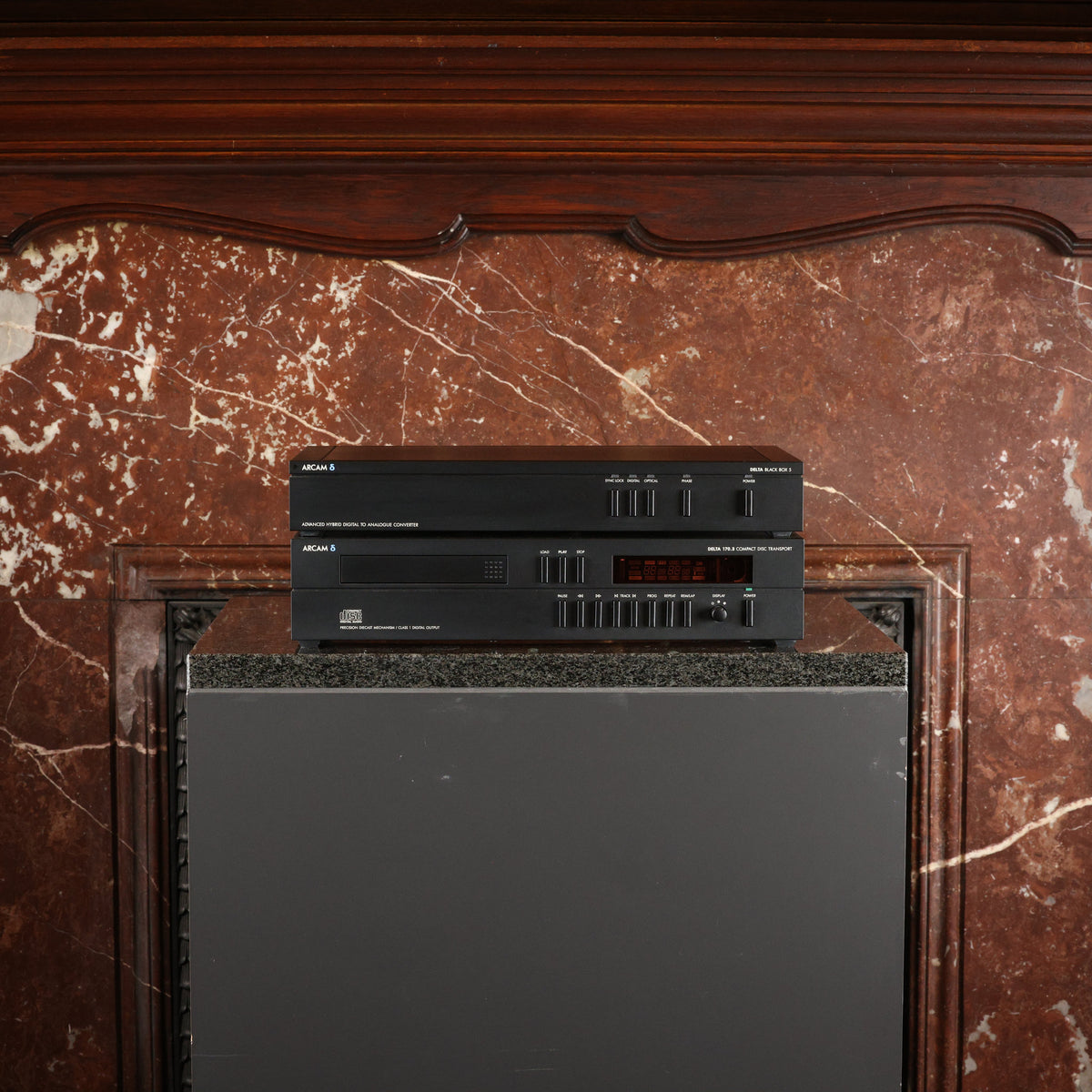 Arcam Delta 170.3 & Black Box 5 – Retro CD-Transport & DAC Set ...